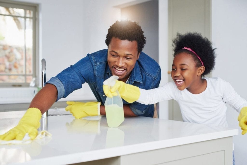 5 Things Your Kids Should Catch You Doing - All Pro Dad