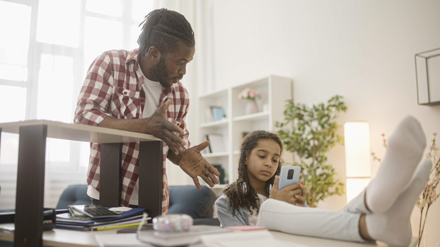 The 5 Golden Rules of Criticizing Kids - All Pro Dad