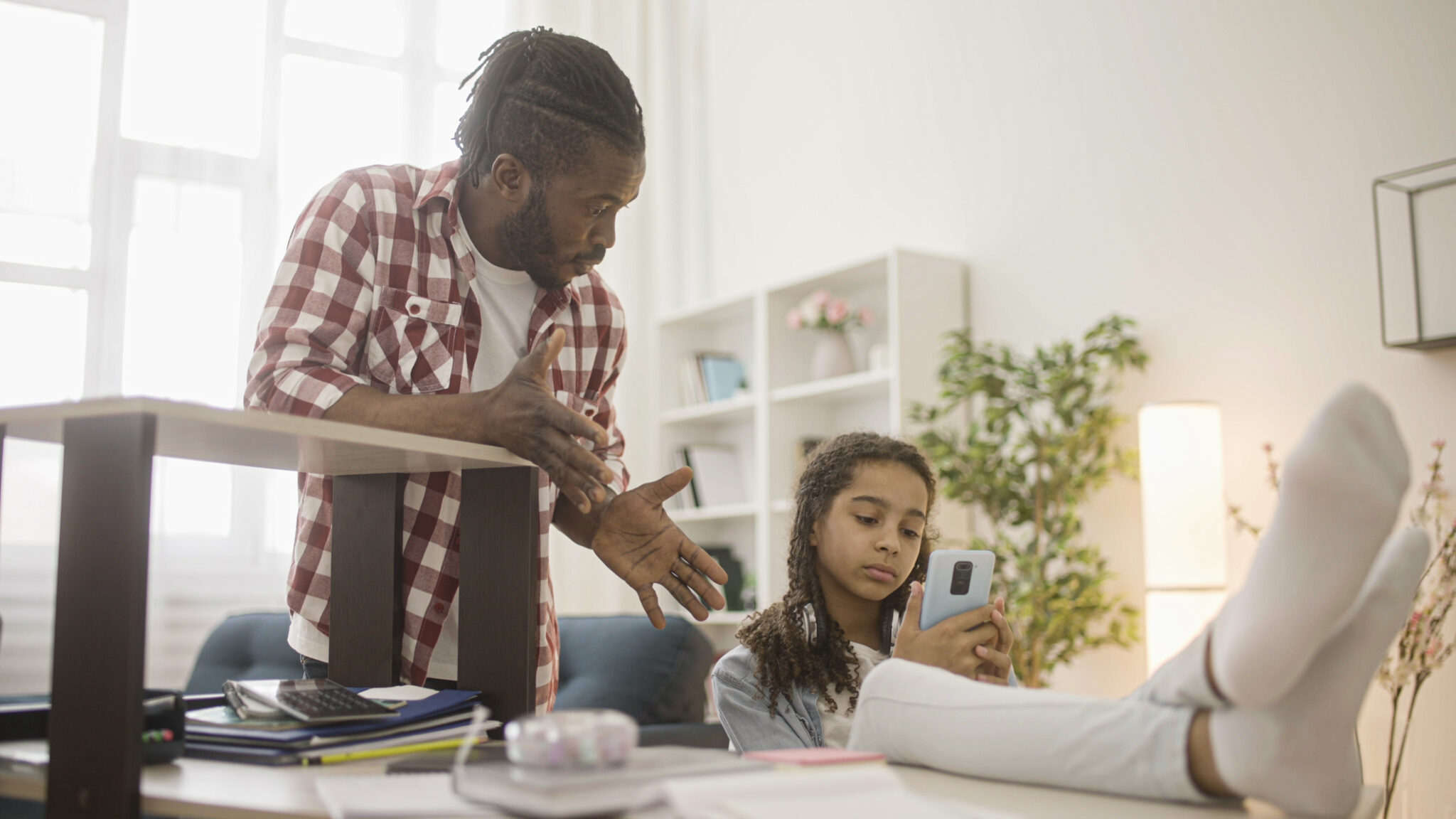 The 5 Golden Rules of Criticizing Kids - All Pro Dad